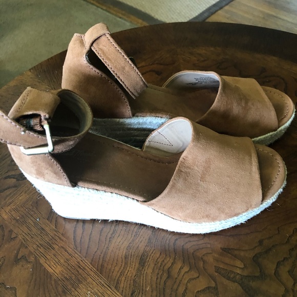 Universal Thread | Shoes | Universal Thread Wedges | Poshmark